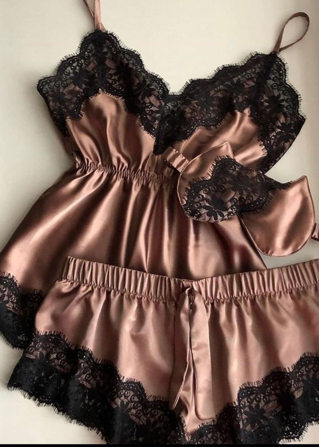 La Rosa Pakistan - Finest Luxe Sleepwear Brand – Larosa Pak